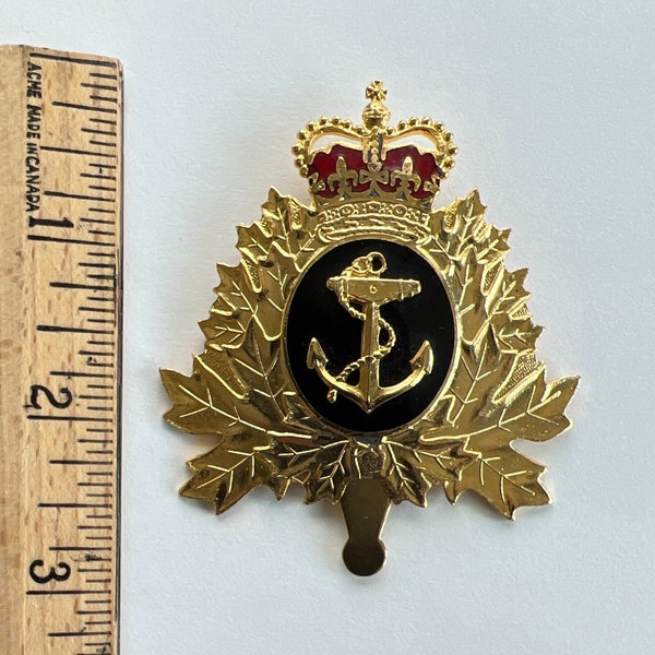 Insignia Badge - Etsy