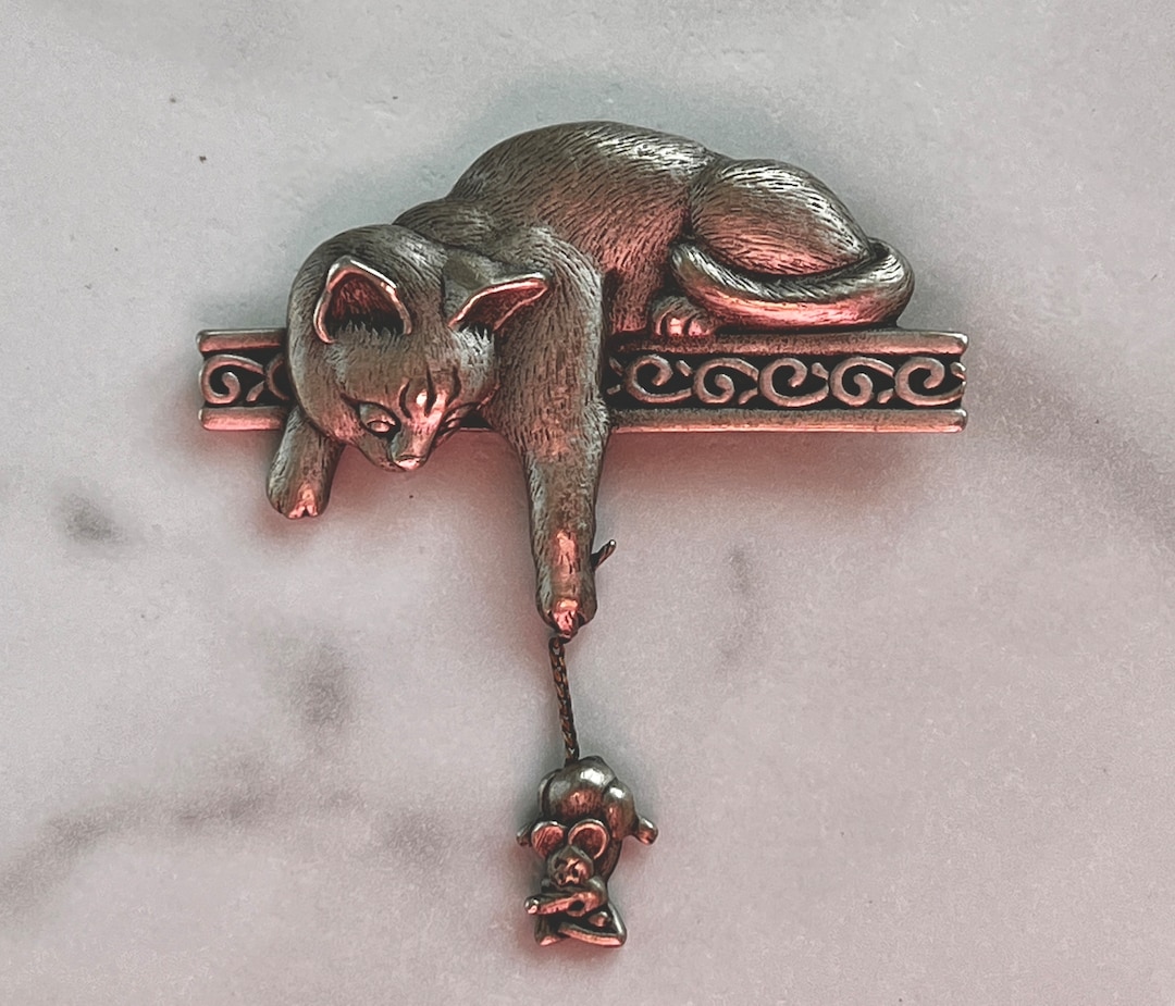 JJ Cat Brooch Playing With a Mouse - Etsy