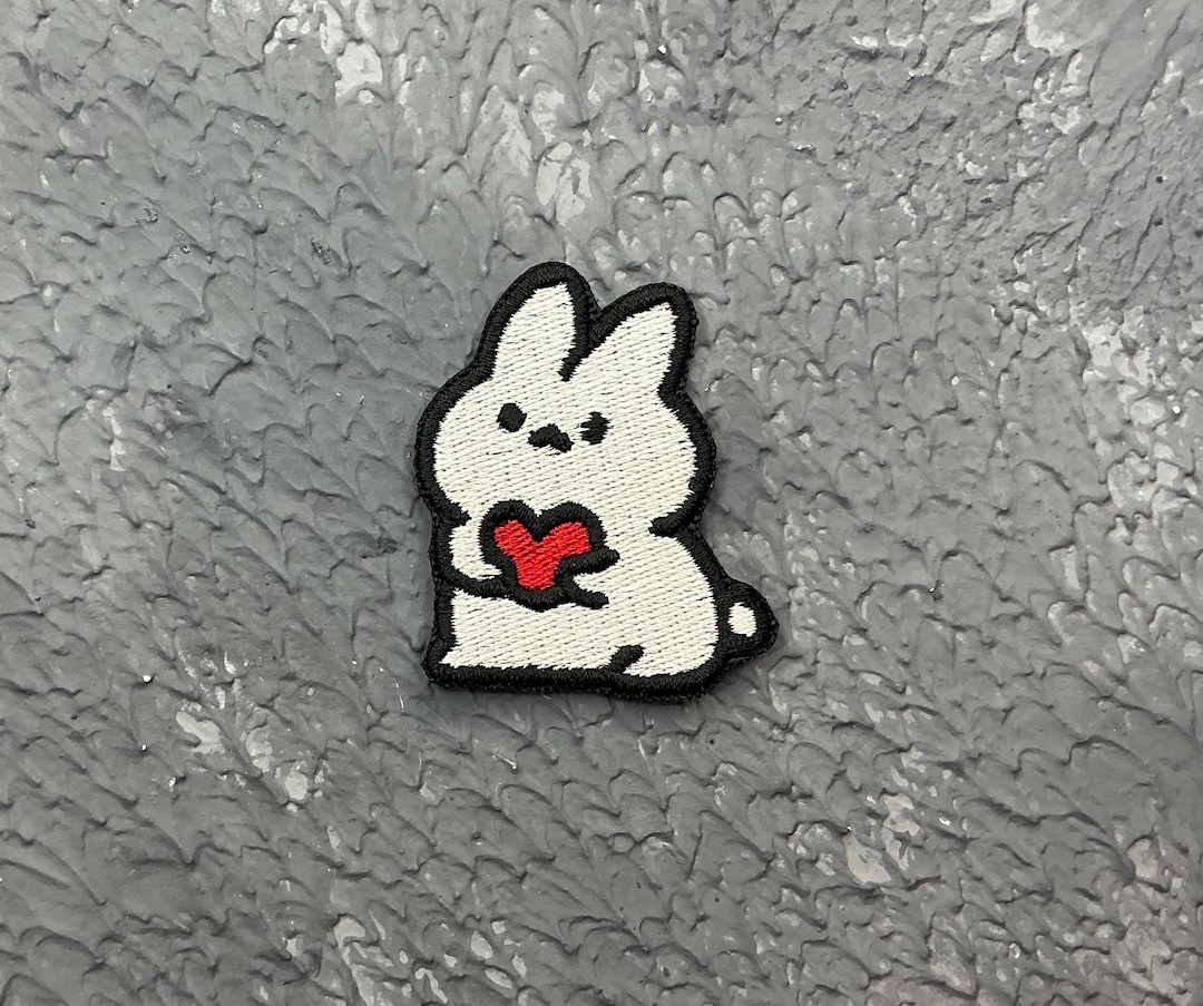 Cute Bunny Embroidered Patch. Bunny Iron on Patch Holding Heart. - Etsy