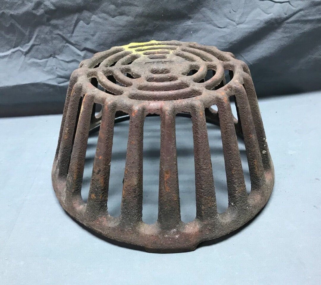 Vintage 11" Diameter Cast Iron WADE Roof Grate Grill Vent Cover Old 51 ...