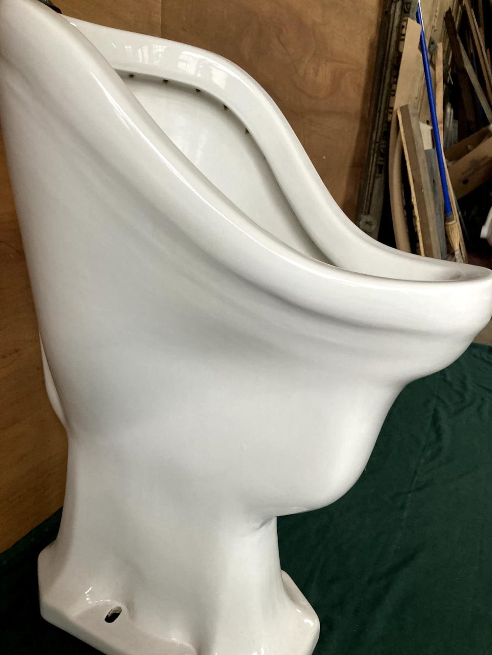 Vintage Mid Century Standard White Porcelain Pelicans Mouth Old Floor ...