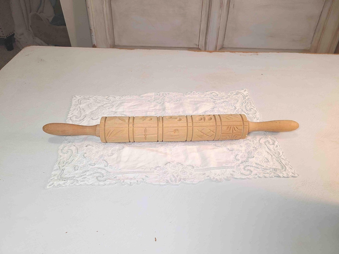 Vintage Carved Wood Springerle Rolling Pin - Etsy