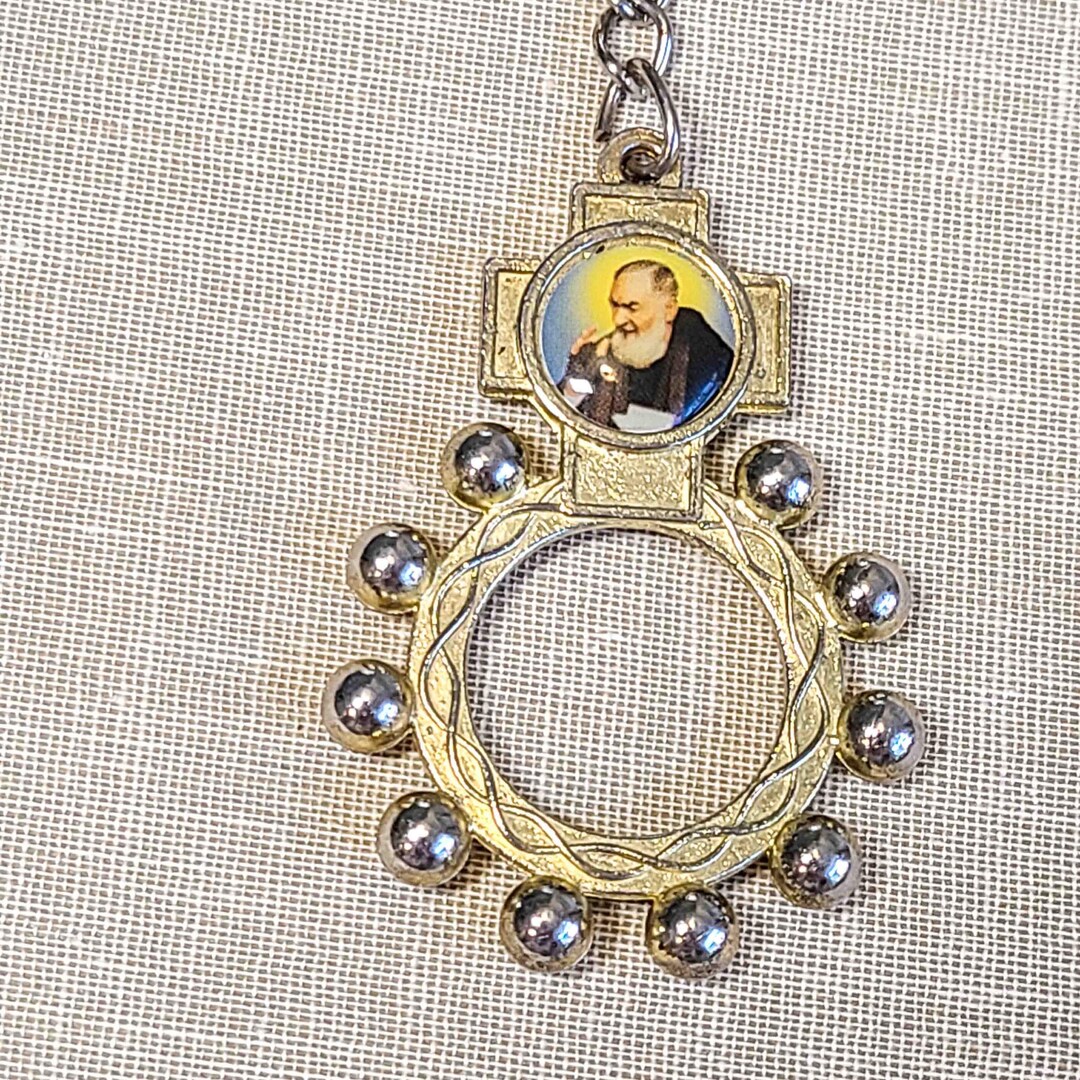 Saint Padre Pio of Pietrelcina Rosary Ring Keychain- Vintage - Etsy