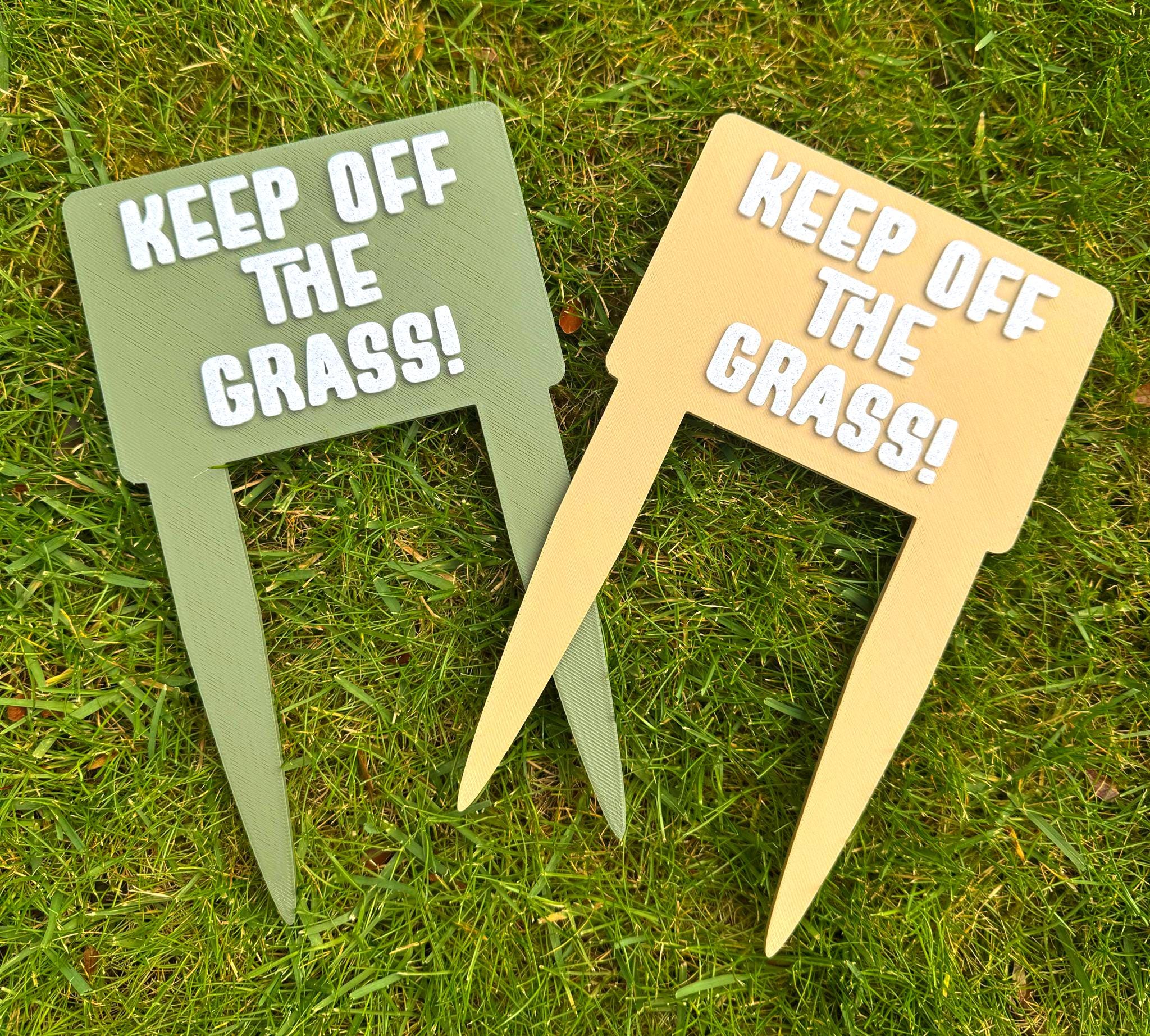 Keep off the Grass! – Fun 3D Printed Garden Sign With Custom Colours - Etsy