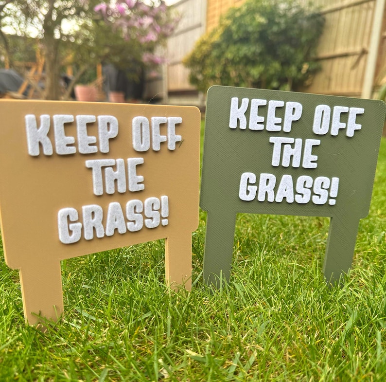 Keep off the Grass! – Fun 3D Printed Garden Sign With Custom Colours - Etsy