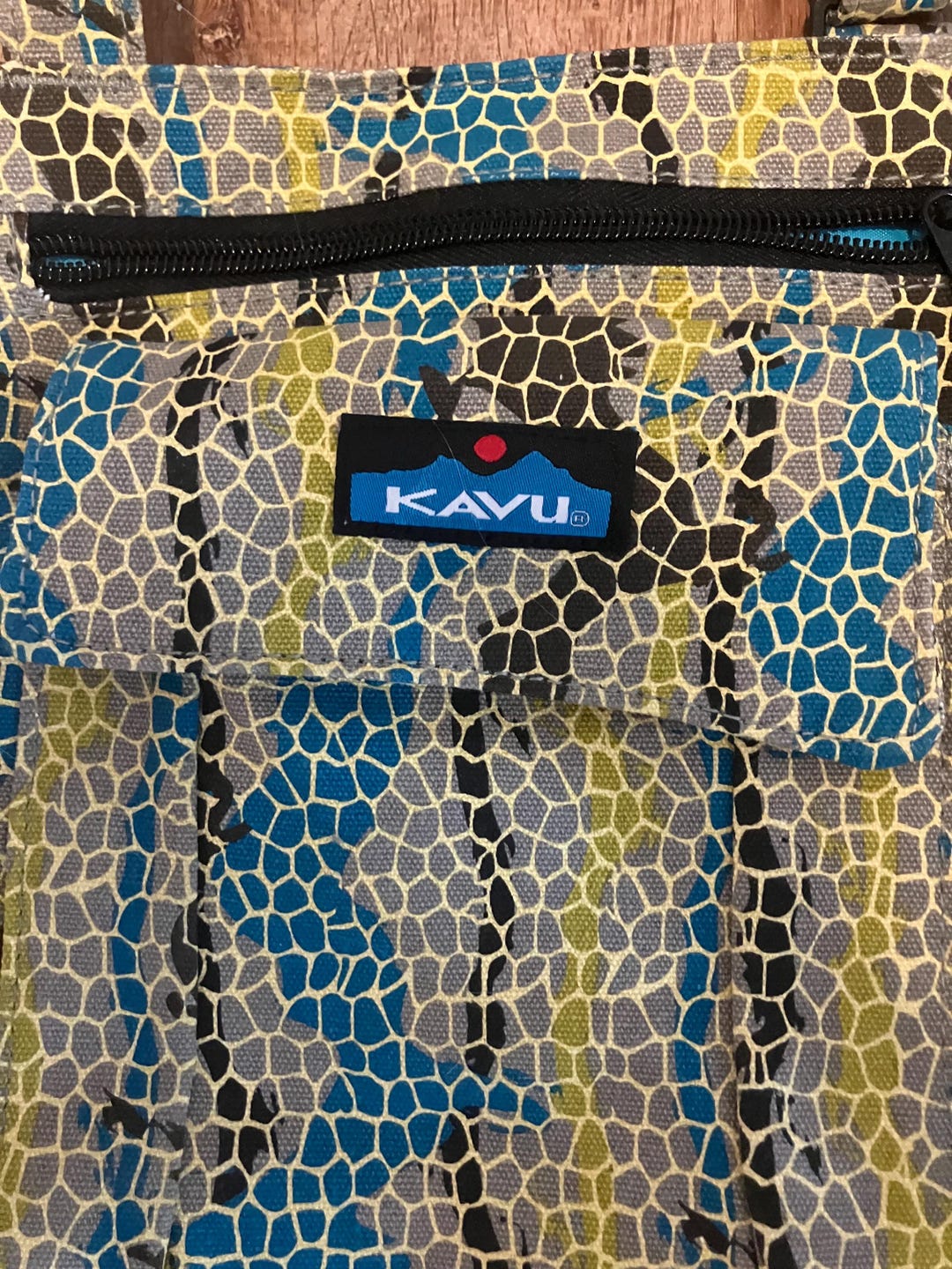 KAVU Mini Keeper Tan Teal Yellow Crossbody Adjustable Strap Bag Purse ...