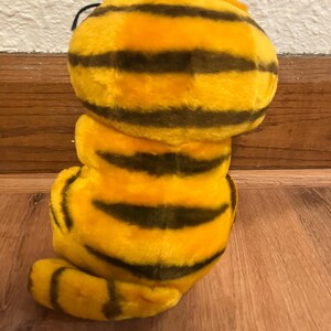 Garfield Hugging Pooky Dakin 1983 Plush 11” Rare EUC! - Etsy