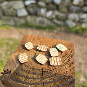 Wisconsin Distilleries Map- With Wood Barrel Cutouts to Mark the Ones ...