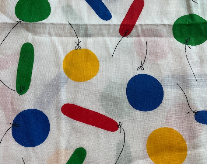 Primary Color Balloons - Vintage Fabric Birthday Party Circus Carnival ...