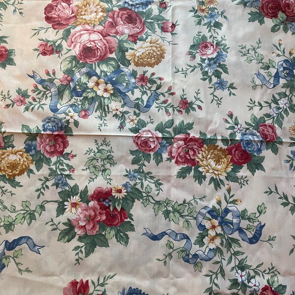 Cabbage Roses Fabric - Etsy