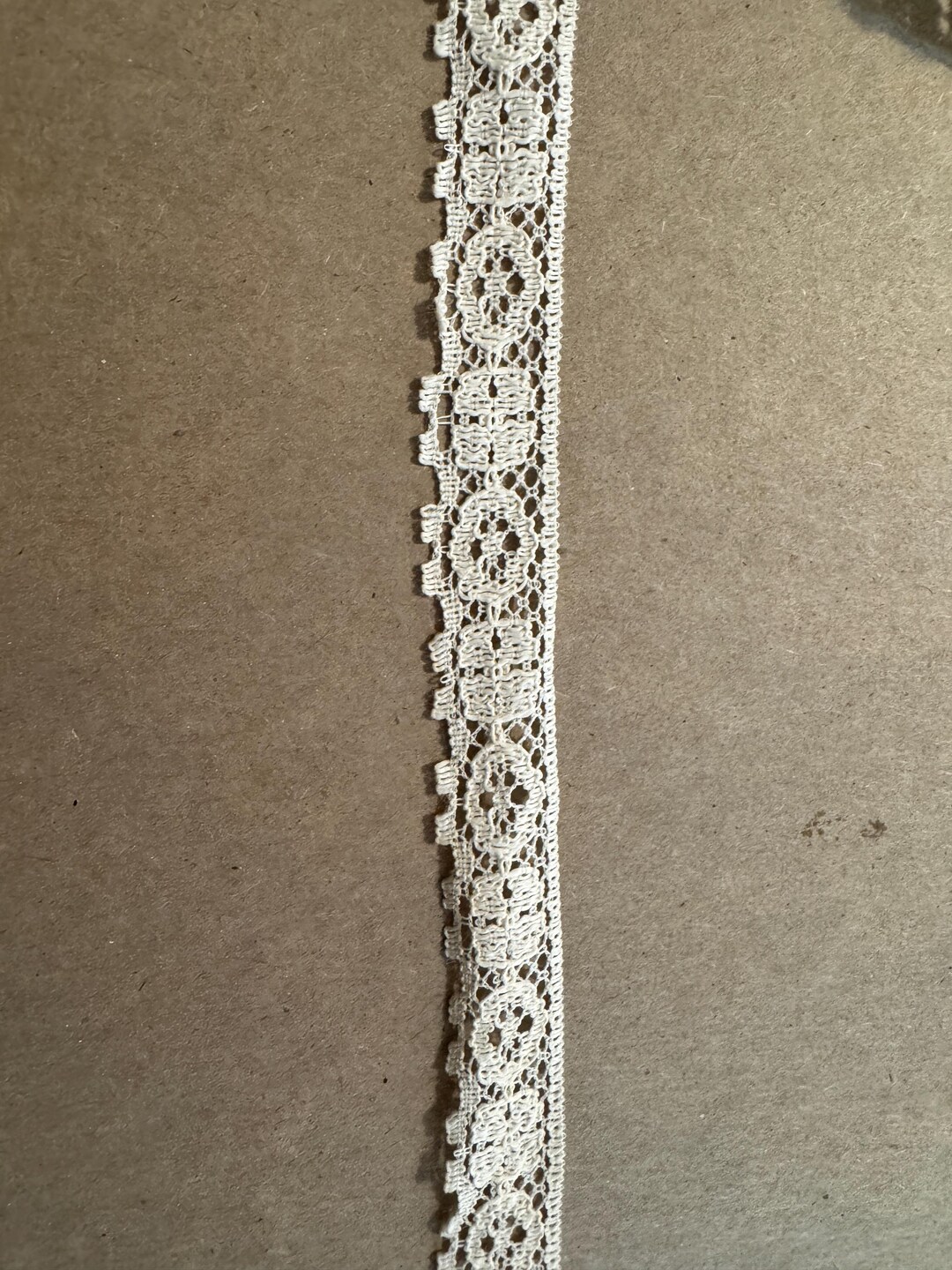 Pretty Ivory Lace - 3 Yards Vintage Fabric Trim New Old Stock Floral ...