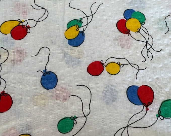 Primary Color Balloons Vintage Fabric Birthday Party Circus Carnival ...