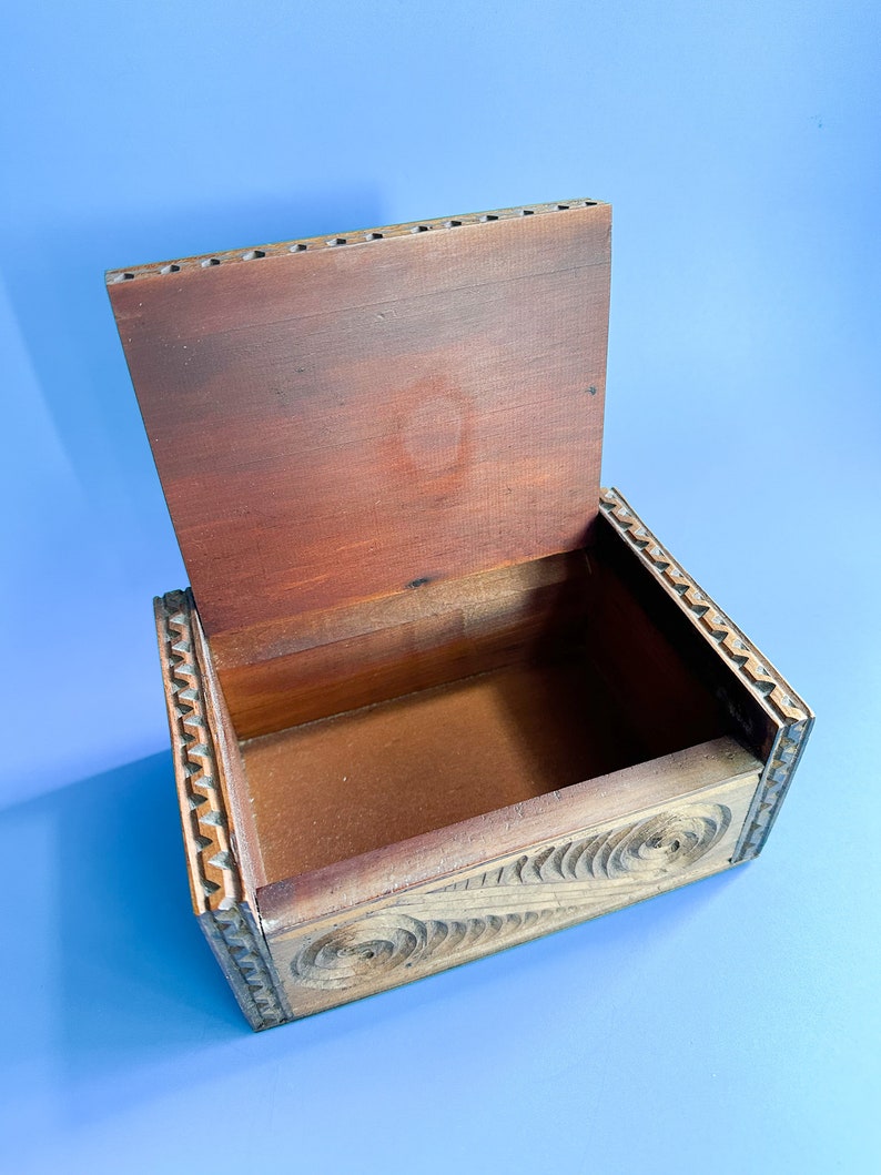 Vintage Maori Hand Carved Wooden Box With Inlay Paua Shells / Kauri ...