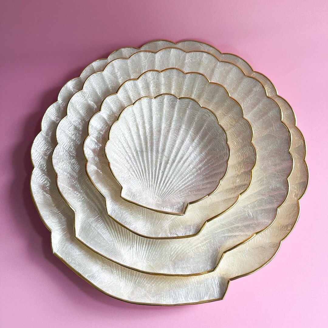Vintage Capiz Sea Shell Serving Tray Set / Mother of Pearl Clam Shell ...