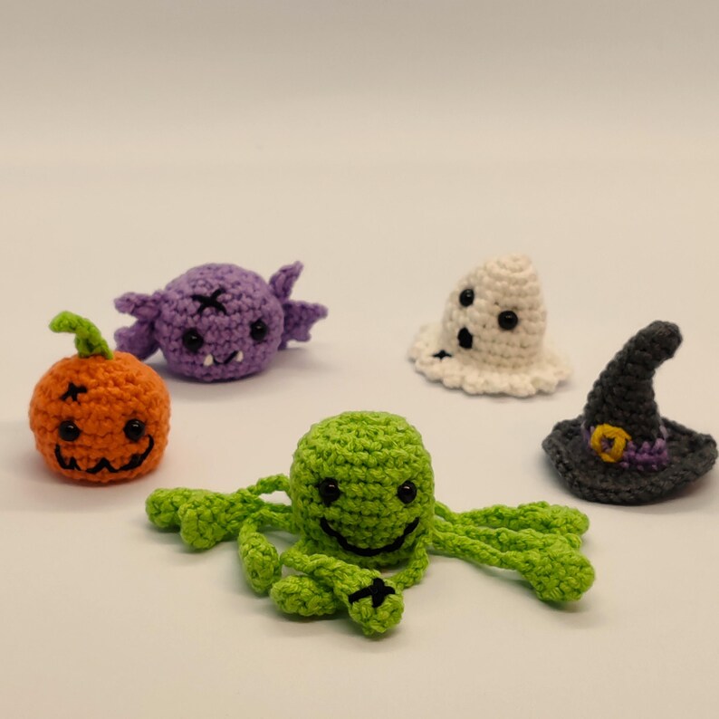 Crochet Halloween Finger Puppets Pattern – Amigurumi Ghost, Pumpkin ...