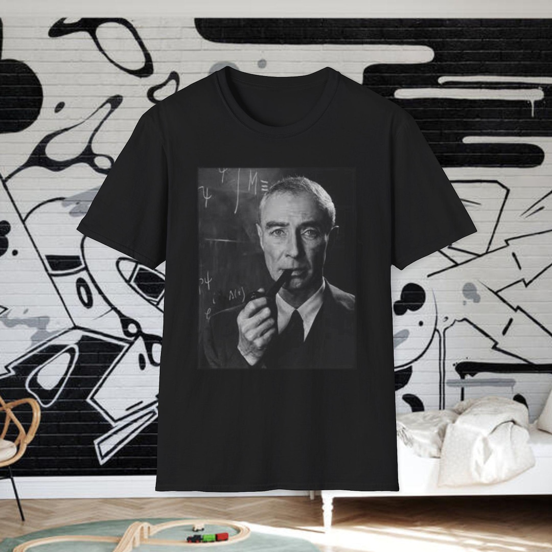 Robert Oppenheimer, Iconic Photo | History, WW2, Manhattan Project ...