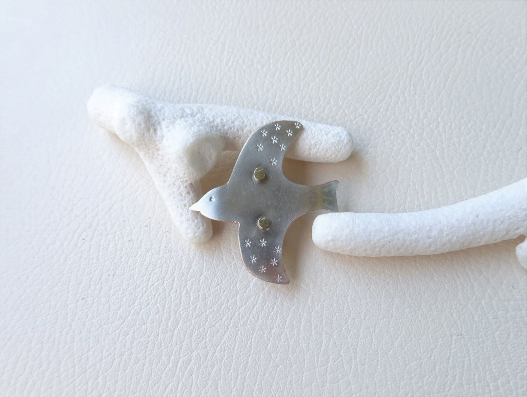 Flying Bird Brooch Minimalist Bird Pin Silver Bird Scarf Pin - Etsy