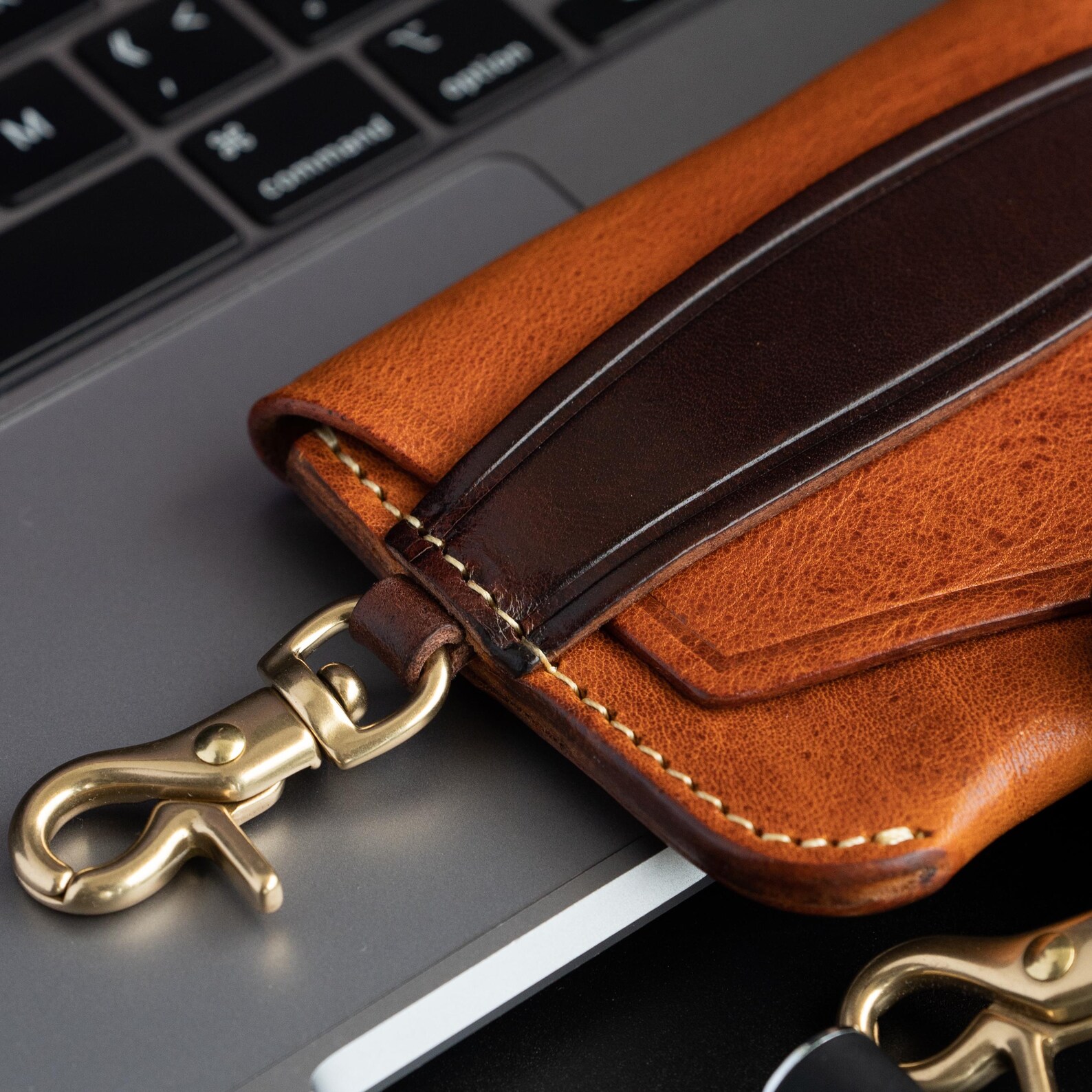 Handmade Leather Coin Pouch: Vintage Tuscan Leather Keychain Wallet - Etsy