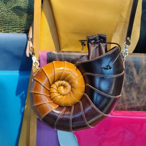 Handmade Conch Shell Leather Bag: Unique Fashion Accessory - Etsy