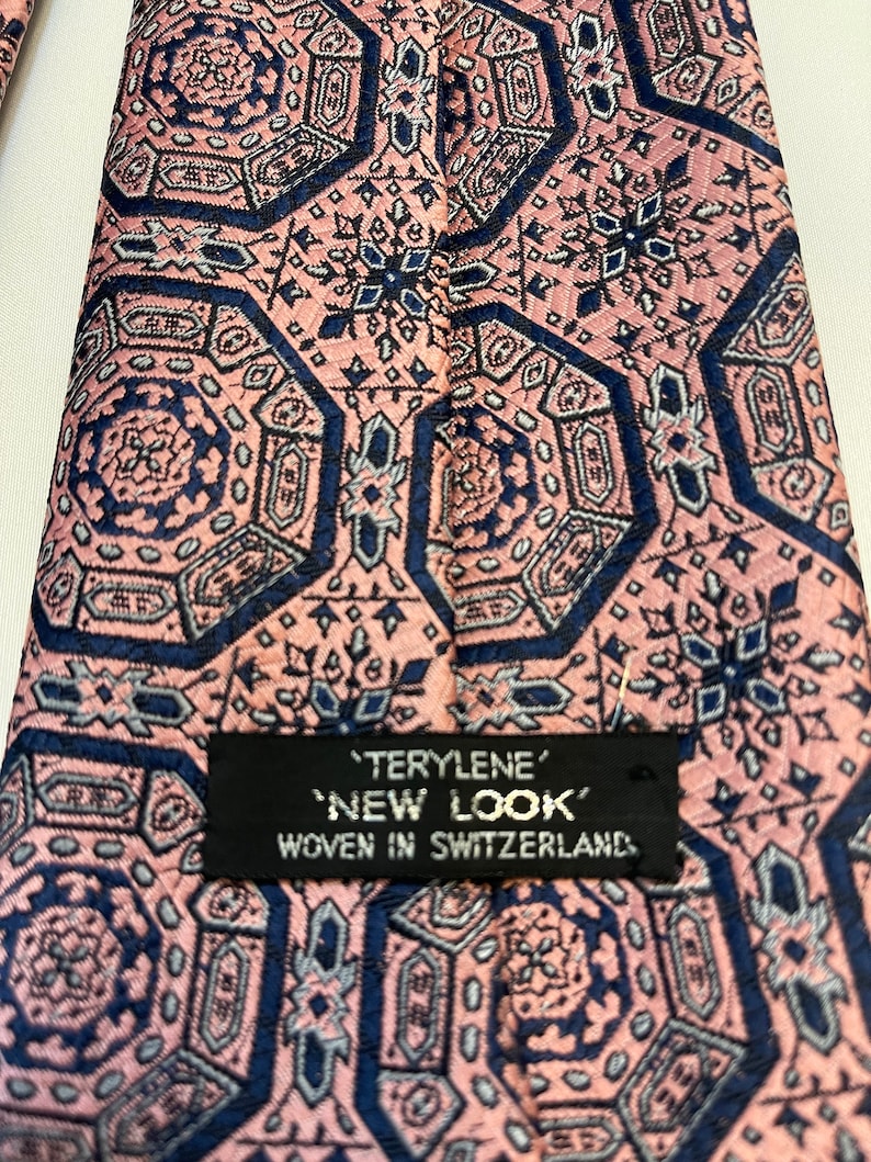 Amazing Looking Tie! Made by Terylene. You Will Get Many Compliments ...
