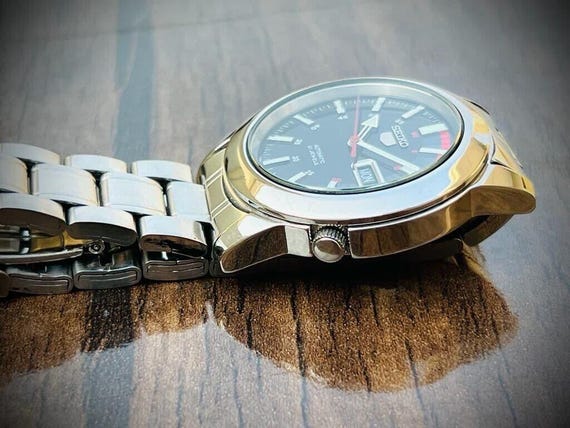 Seiko 5 Automatic 21 Jewels Black Racer Dial, 7S26-02… - Gem