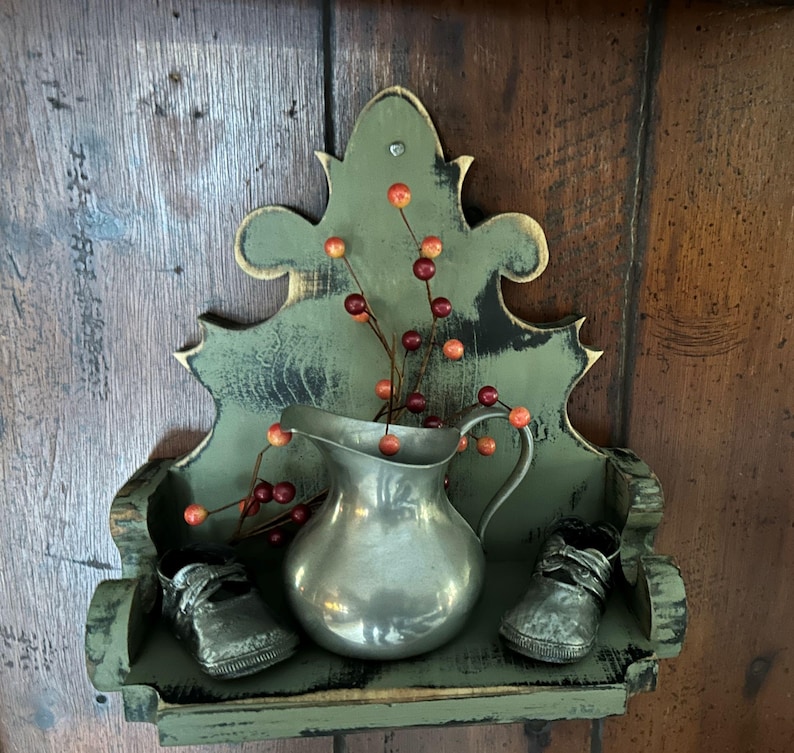 Distressed Colonial Shelf: Primitive Early American Decor - Etsy