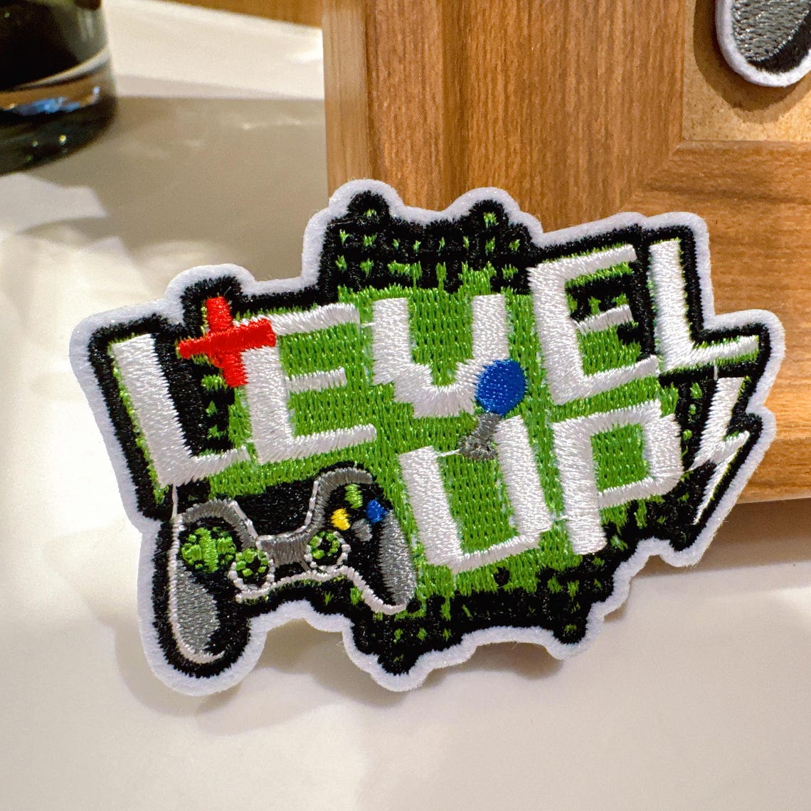 Mini Handmade Embroidery Game Console, DIY Clothes Patch Embroidery ...