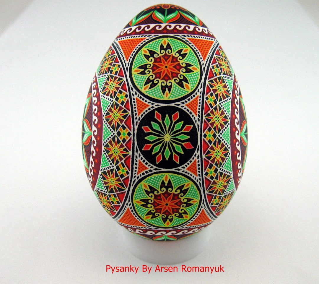 Pysanky Eggs. Ukrainian Pysanka Easter Eggs. Hand Painted Goose Egg ...