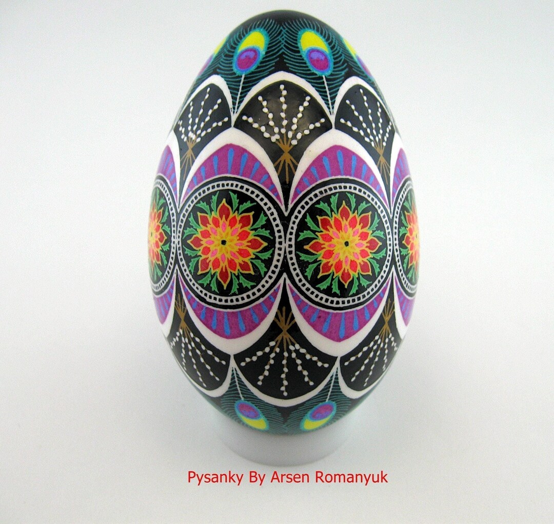 Pysanky Eggs. Ukrainian Pysanka Easter Eggs. Hand Painted Goose Egg ...
