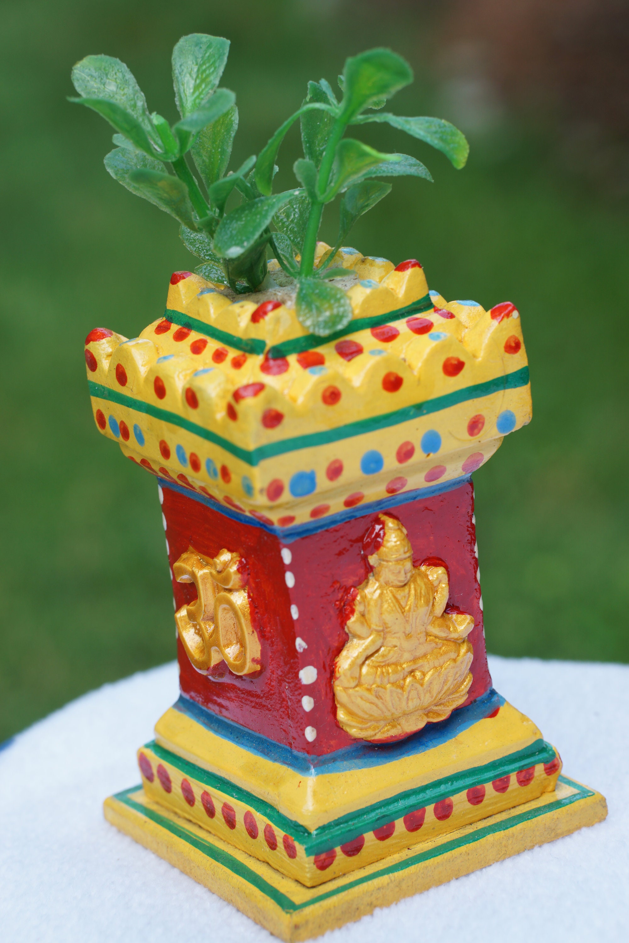 Tulasi Kota Show Piece Holy Basil Decoration Navaratri Golu Dolls ...
