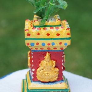 Tulasi Kota Show Piece Holy Basil Decoration Navaratri Golu Dolls ...