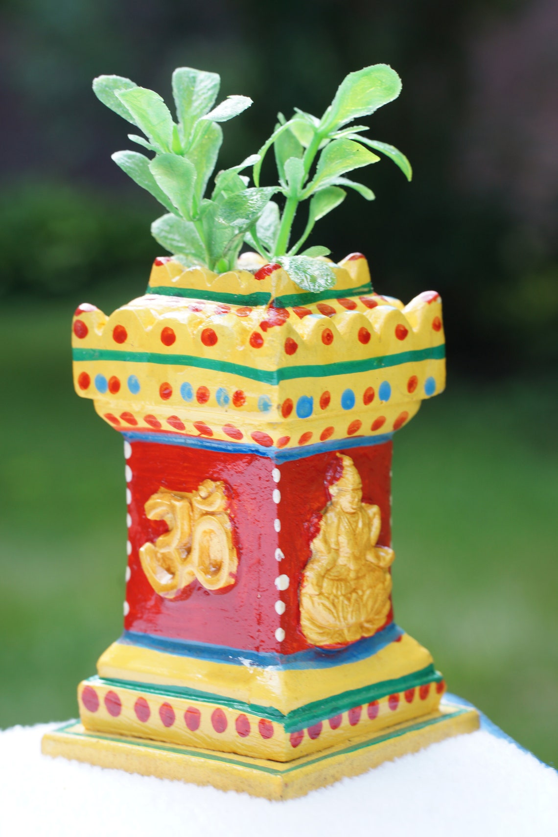 Tulasi Kota Show Piece Holy Basil Decoration Navaratri Golu Dolls ...