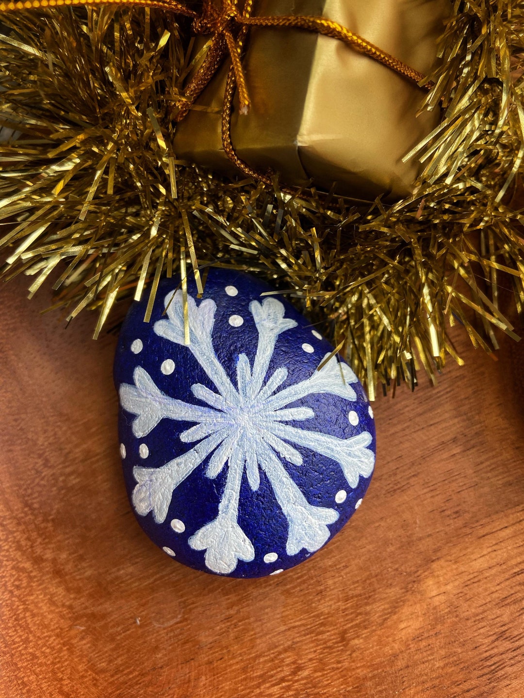 Hand Painted Snowflake Stone Stocking Filler Small Xmas Gift Festive ...