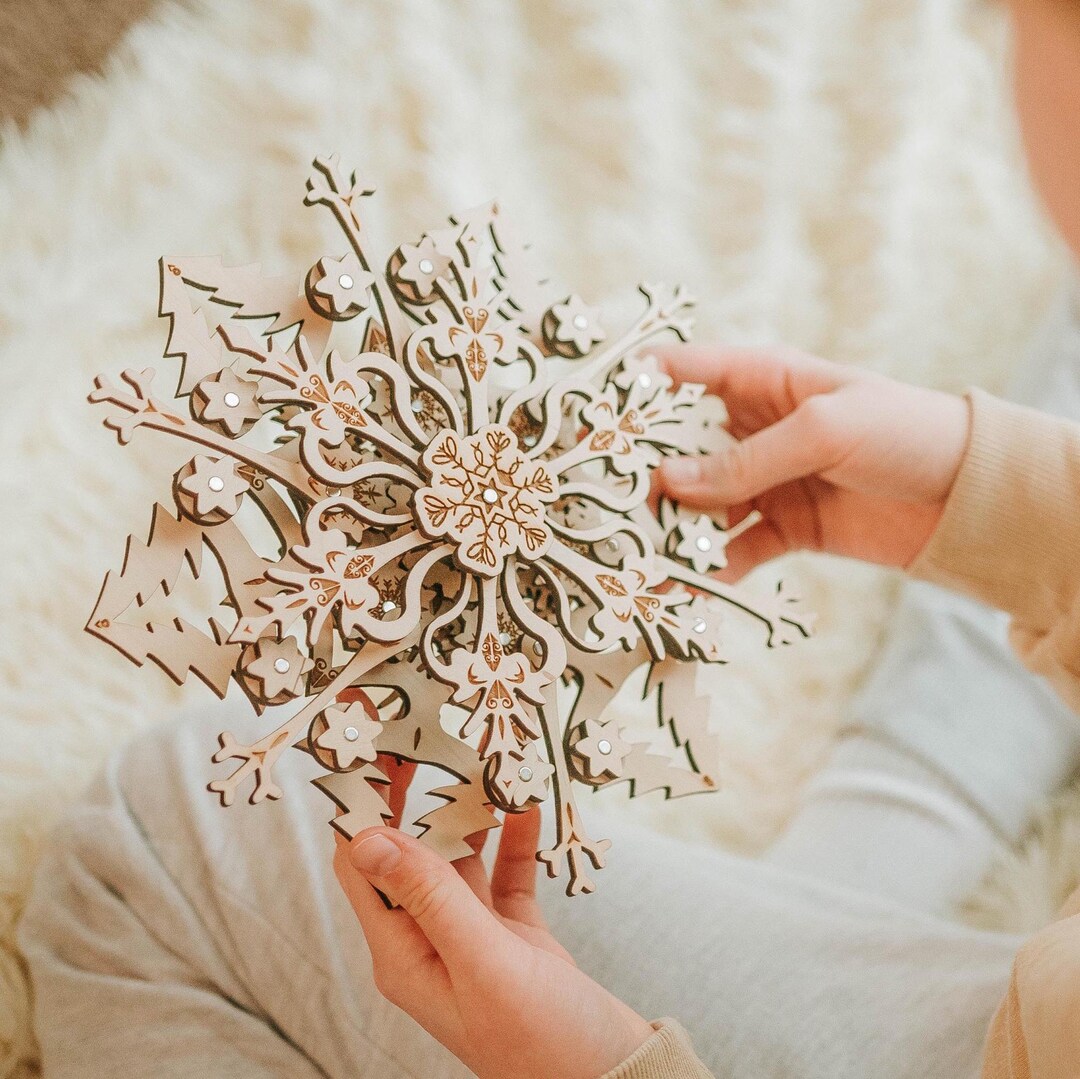 Wooden Puzzle Intricate Wooden Snowflake Puzzle DIY 3D Wooden Model ...