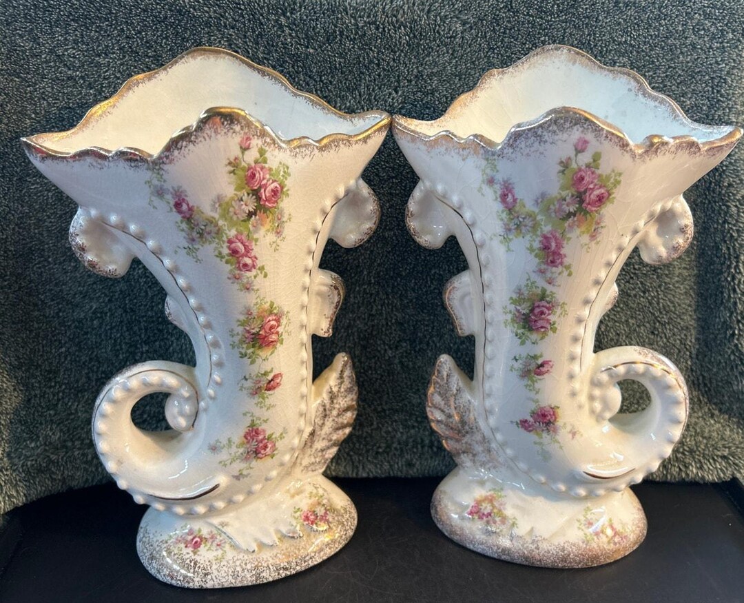 Pair of Peasant Village England Porcelain Cornucopia Vases Vintage - Etsy