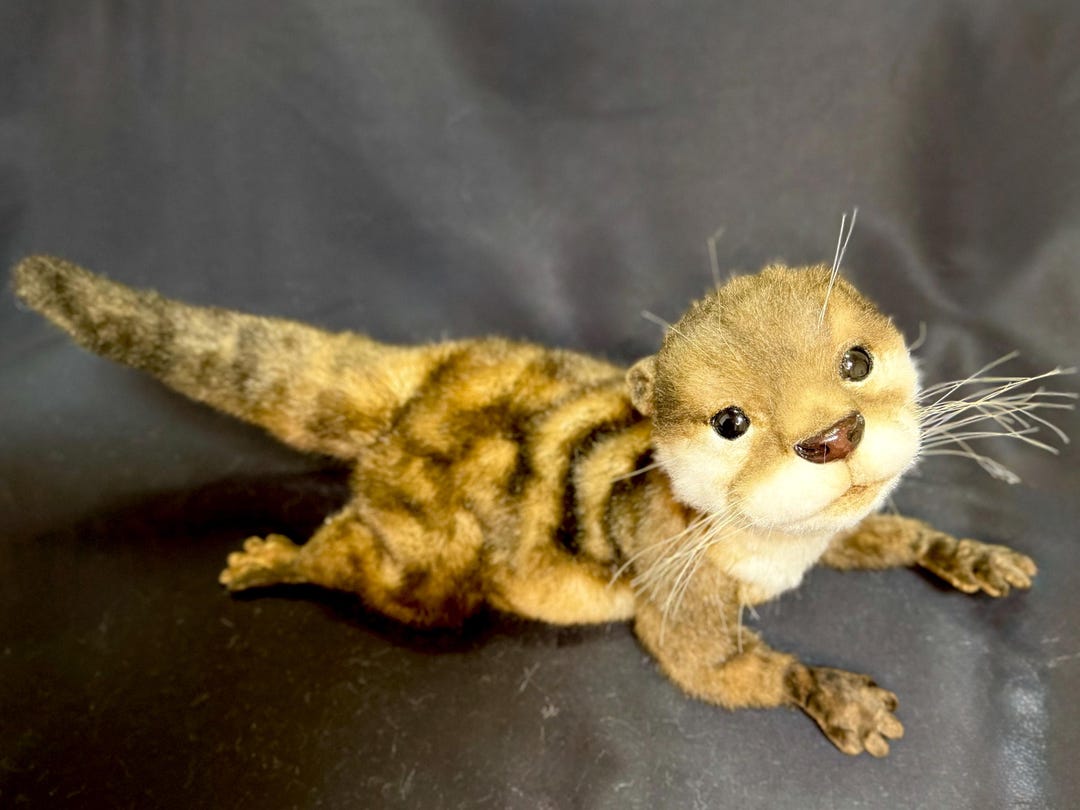 IN STOCK Otter Poseable Art Doll Realistic Toy Life-size Animal Replica ...