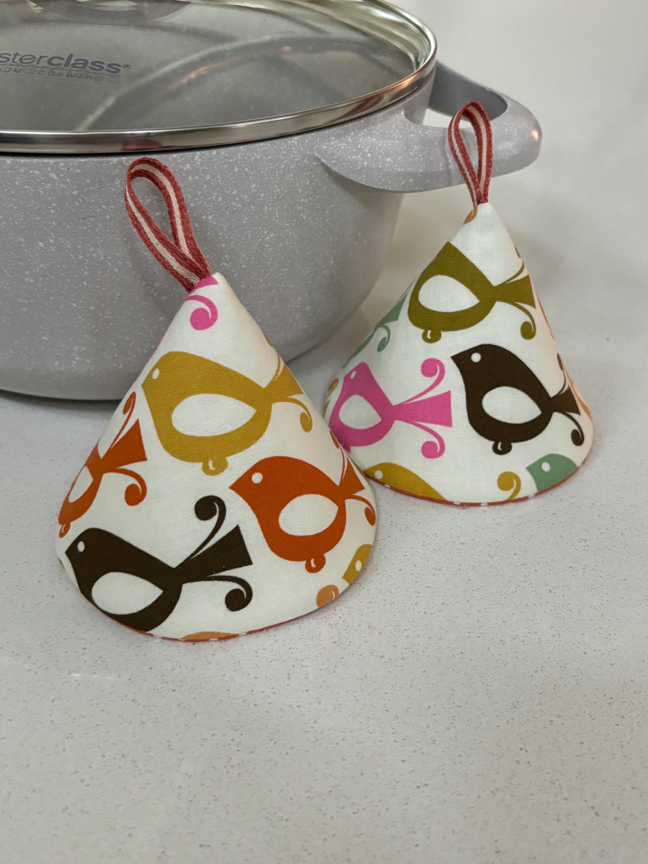 SET of 2 Colorful Modern BIRDS Cone Style Potholders! - Etsy