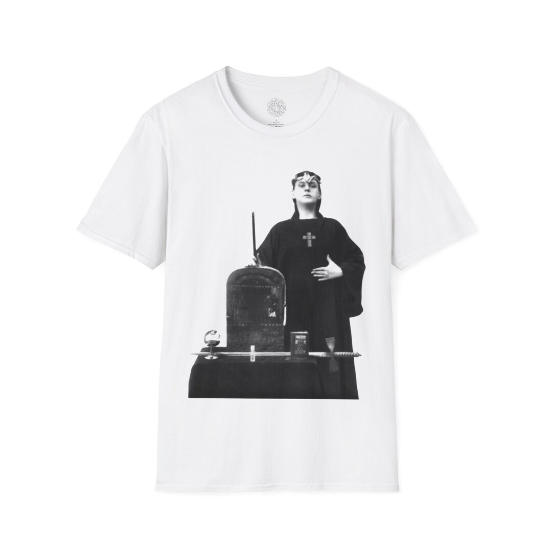 Aleister Crowley Magus T-shirt | Occult Magician Graphic Tee | Thelema ...