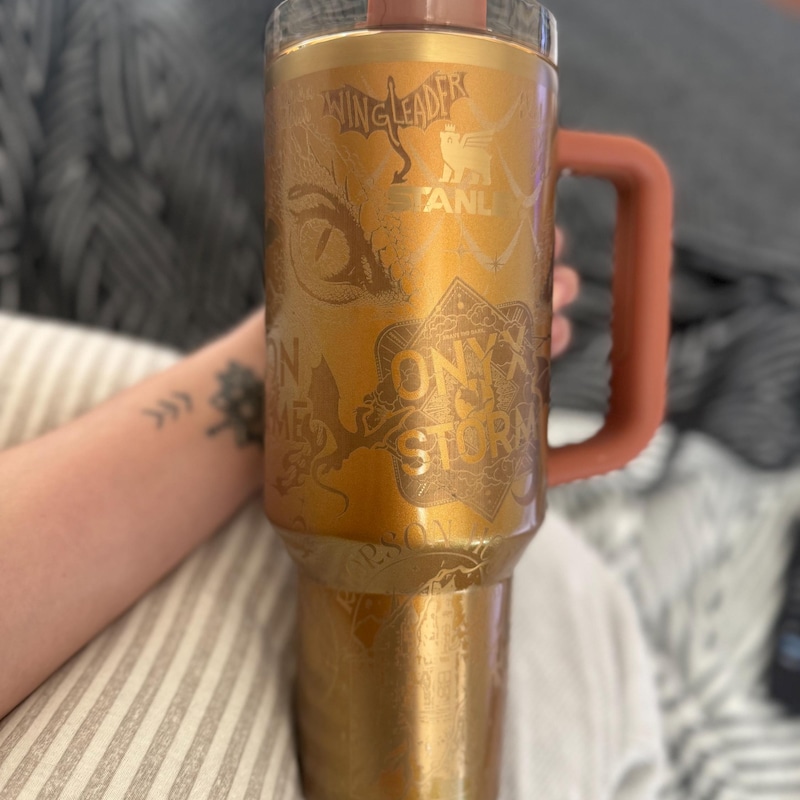 Onyx Storm Wrap Svg - Etsy