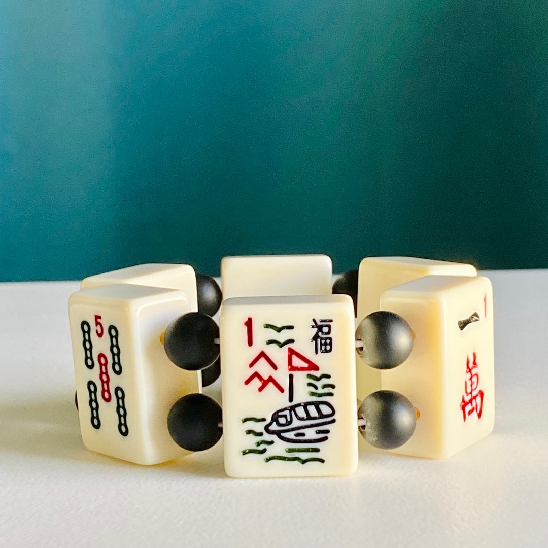 Mahjong Bracelet: Cream Tiles With Black Onyx Beads Features Picture ...