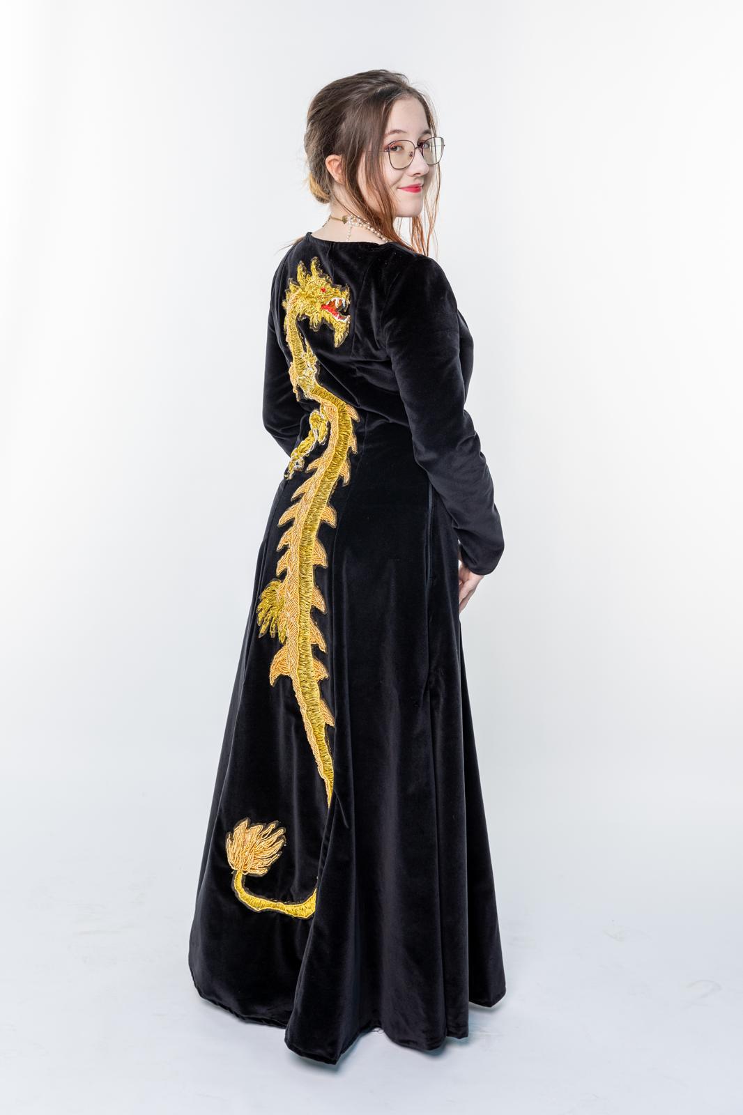 Throne of Glass, Aelin, Dragon Dress, Celeana, Crown of Midnight, Black ...