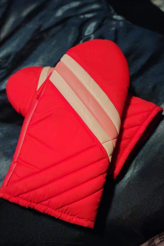 RARE! Vintage Avon Red Mittens - Gem