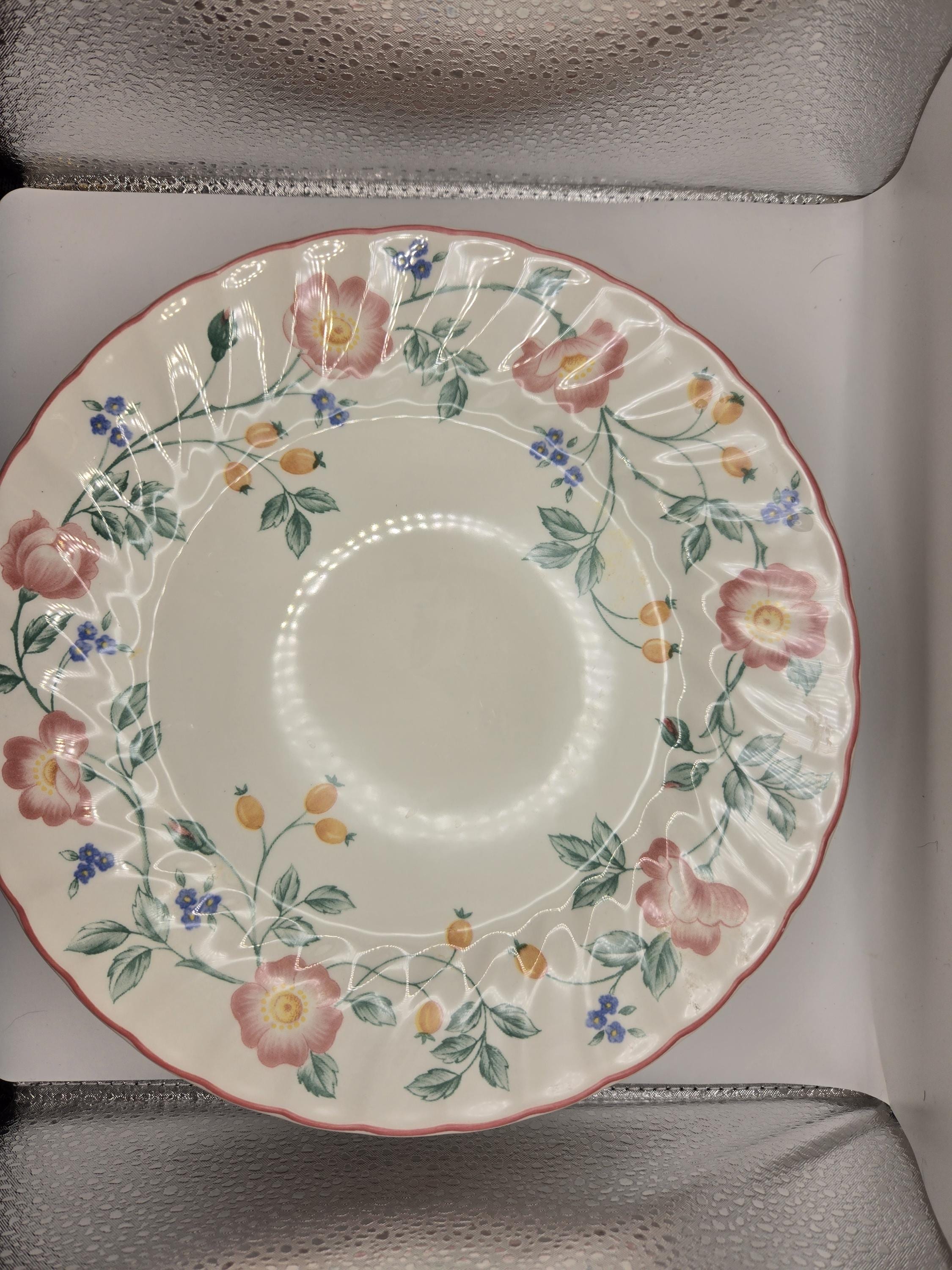 Discontinued Briar Rose Pattern Plates From Churchill in England. - Etsy