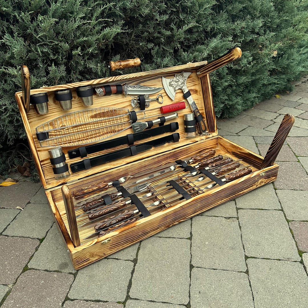 Luxury BBQ Gift Set for Men Barbecue Accessories Gift Barbecue Grilling ...