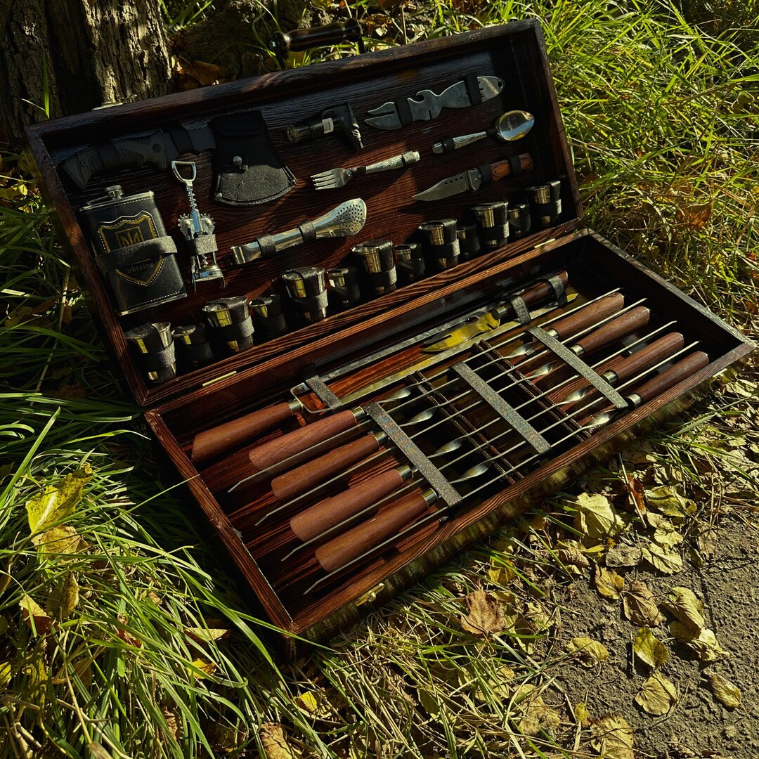 BBQ Gift Set for Men Barbecue Accessories Gift Best Grilling Gift Set ...