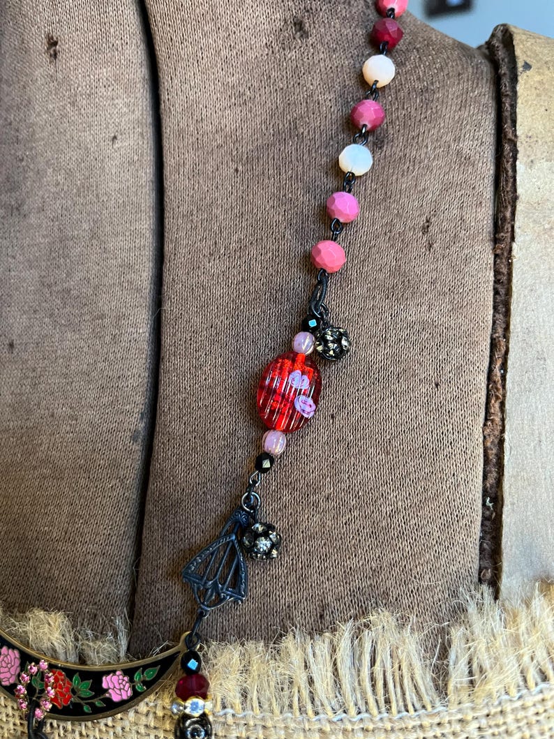 Fancy Lady in Hat Cameo Necklace: Vintage Fashion, Vintage Beads and ...