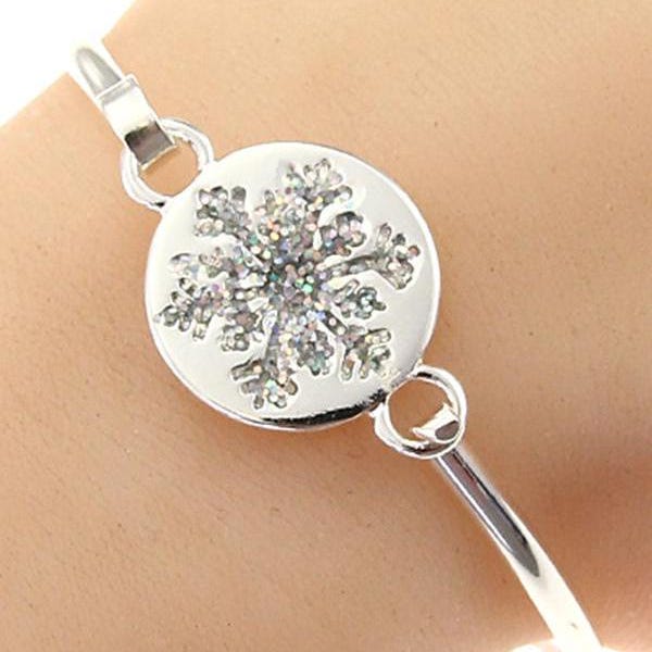Snowflake Bracelet - Etsy