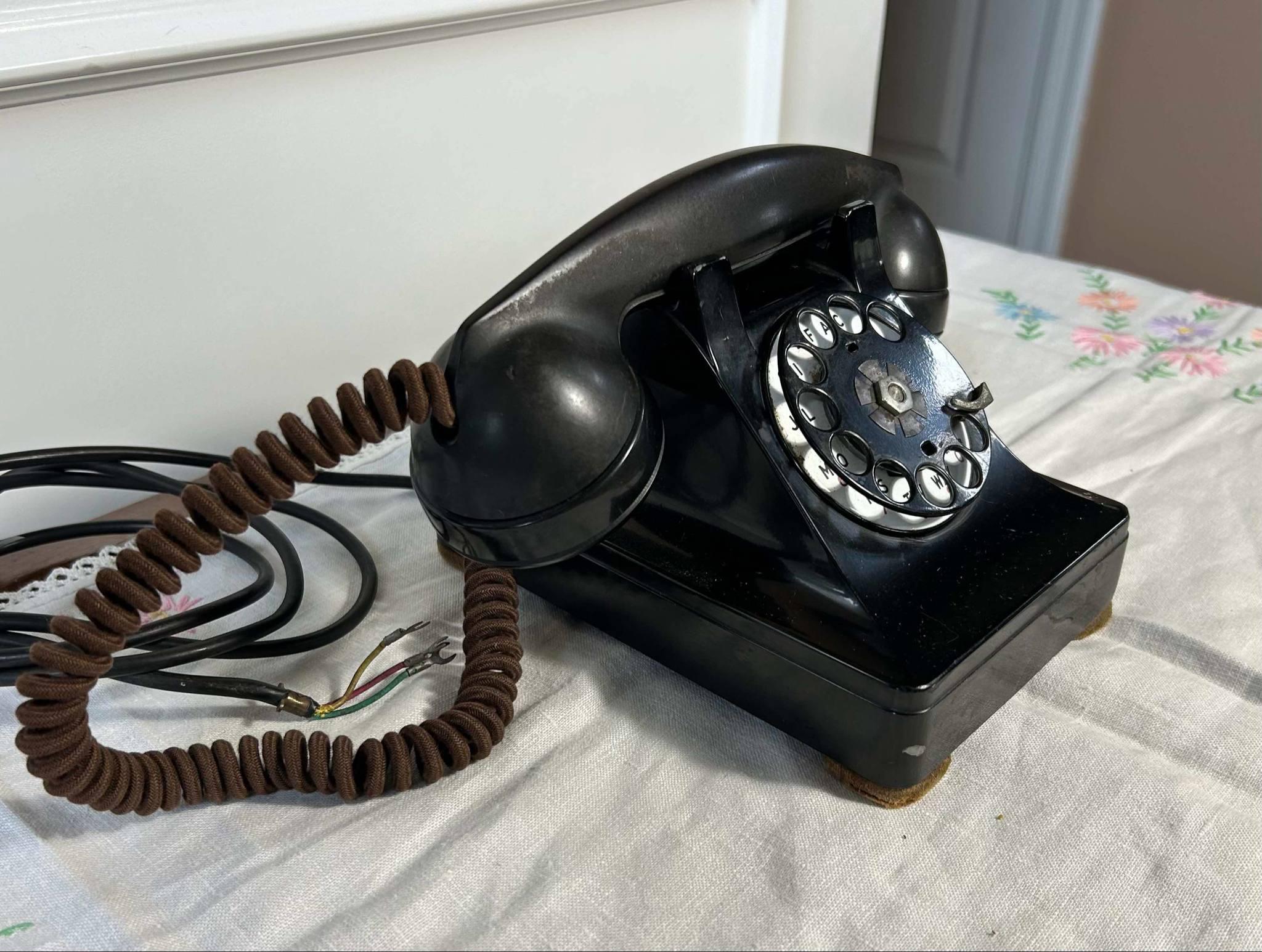 Vintage Black Rotary Desk Phone - Etsy