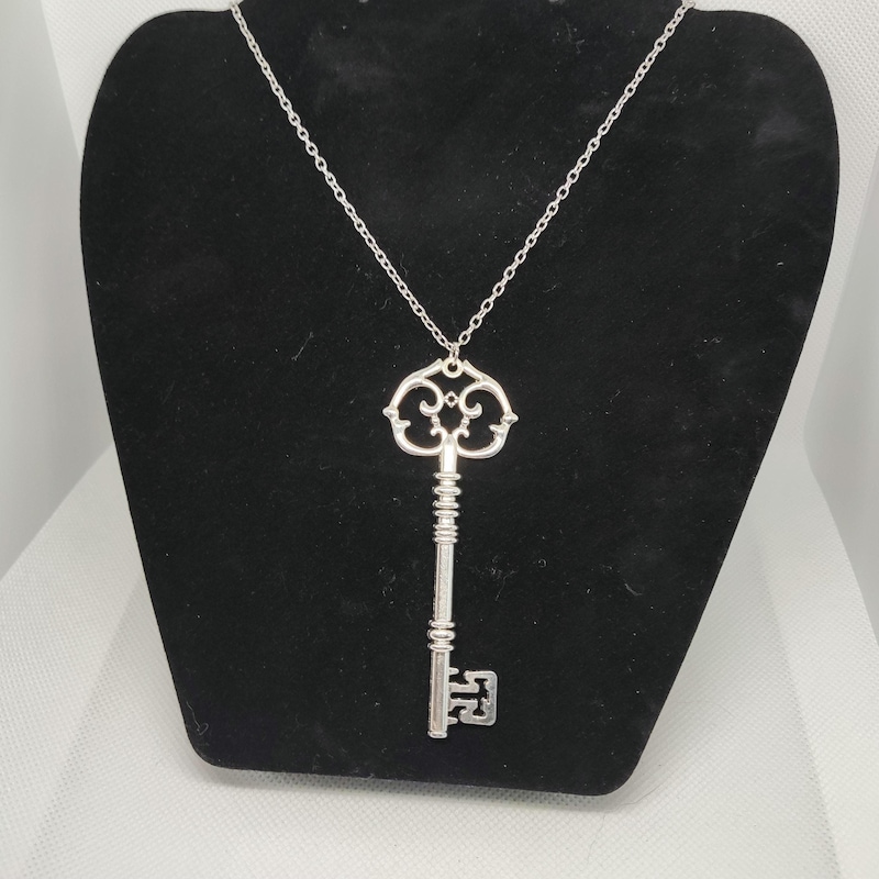 Key Necklace - Etsy