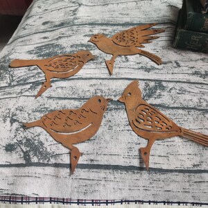 Rustic Birds - Fence - Garden Ornaments - Rusty - Outdoor Decorations ...
